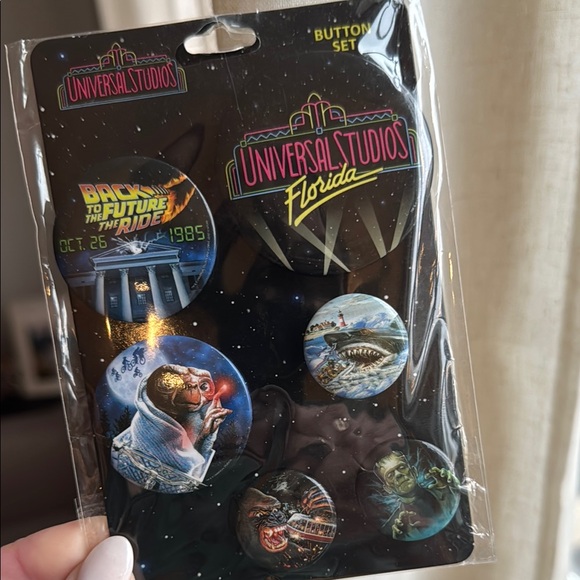 Universal Studio | Accessories | Universal Studios Florida Button Set ...